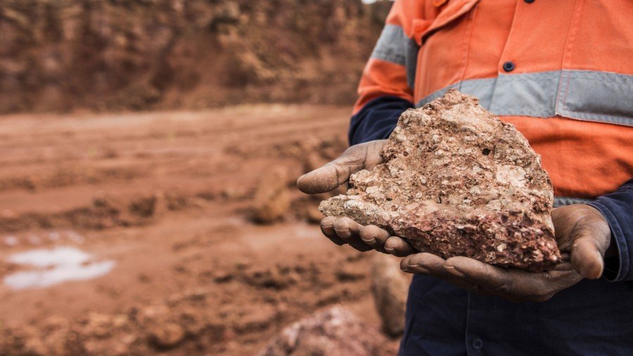 Profil Tambang Bauksit Laman Mining: Incaran Baru Bumi Resources – Info ...